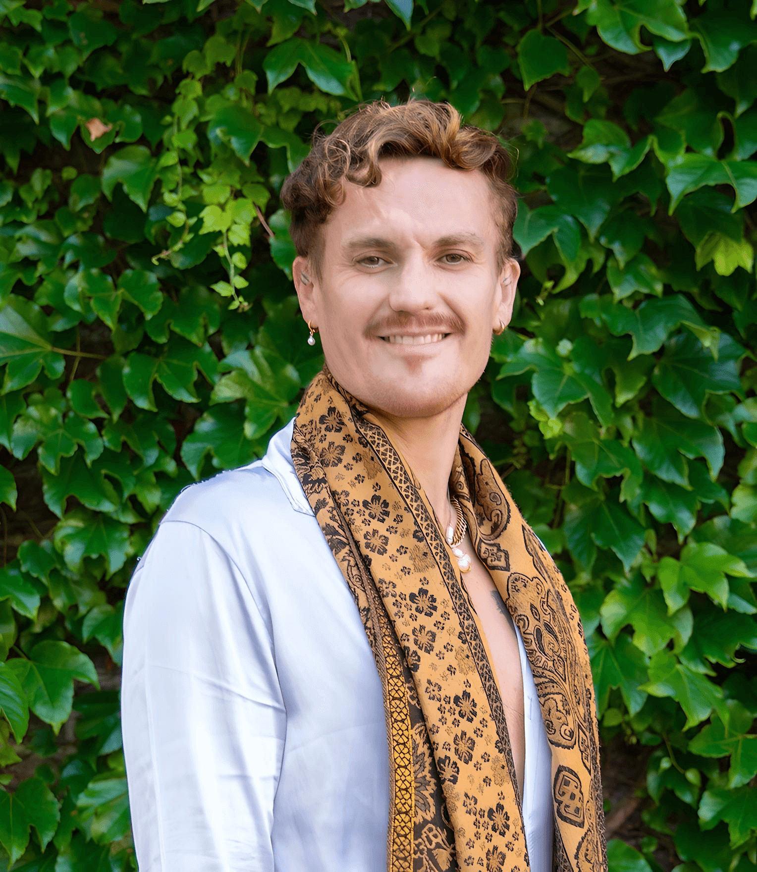 Mr Aaron Saint-James